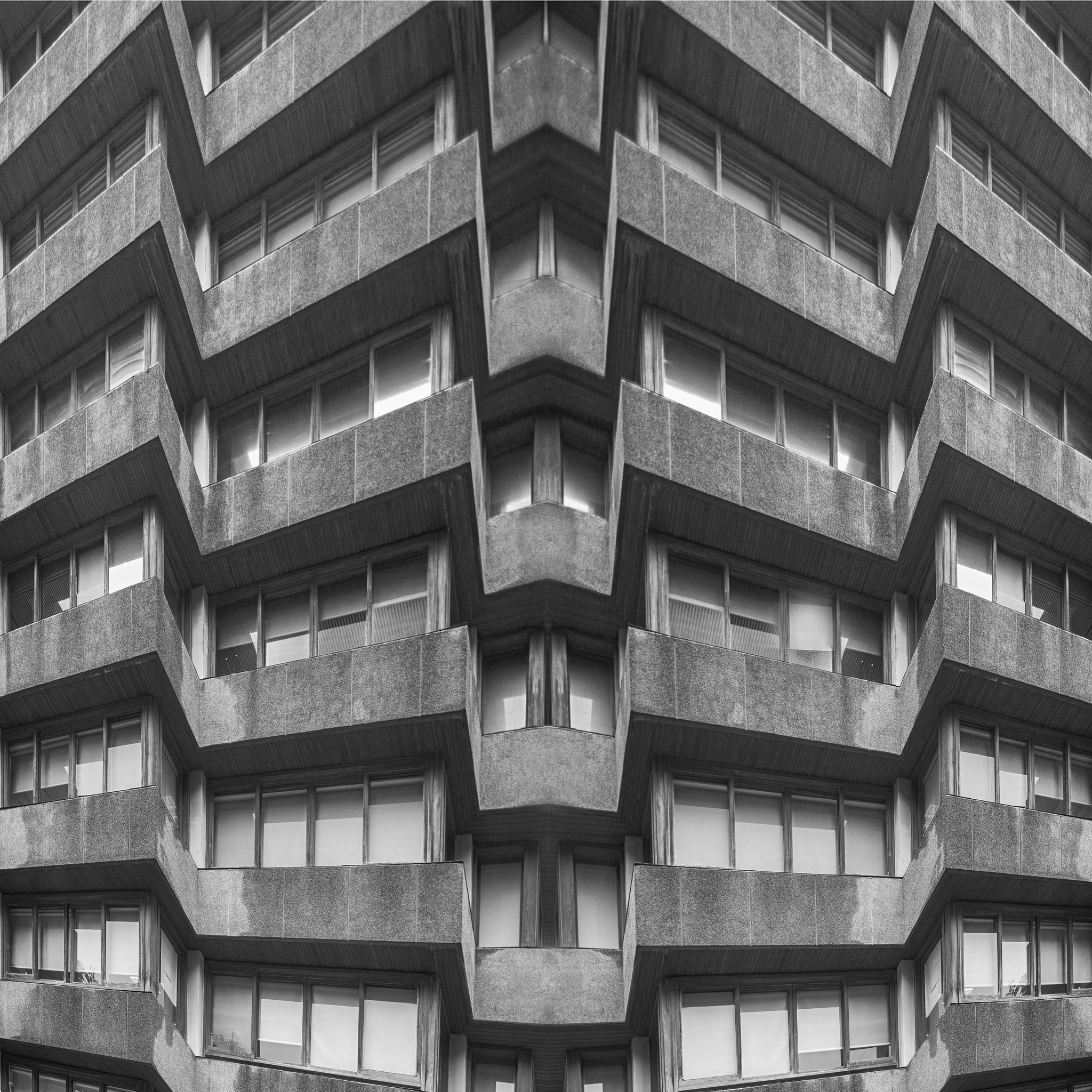 Monolithic Building Facade Revealing Urbanity and Modernity | city ...