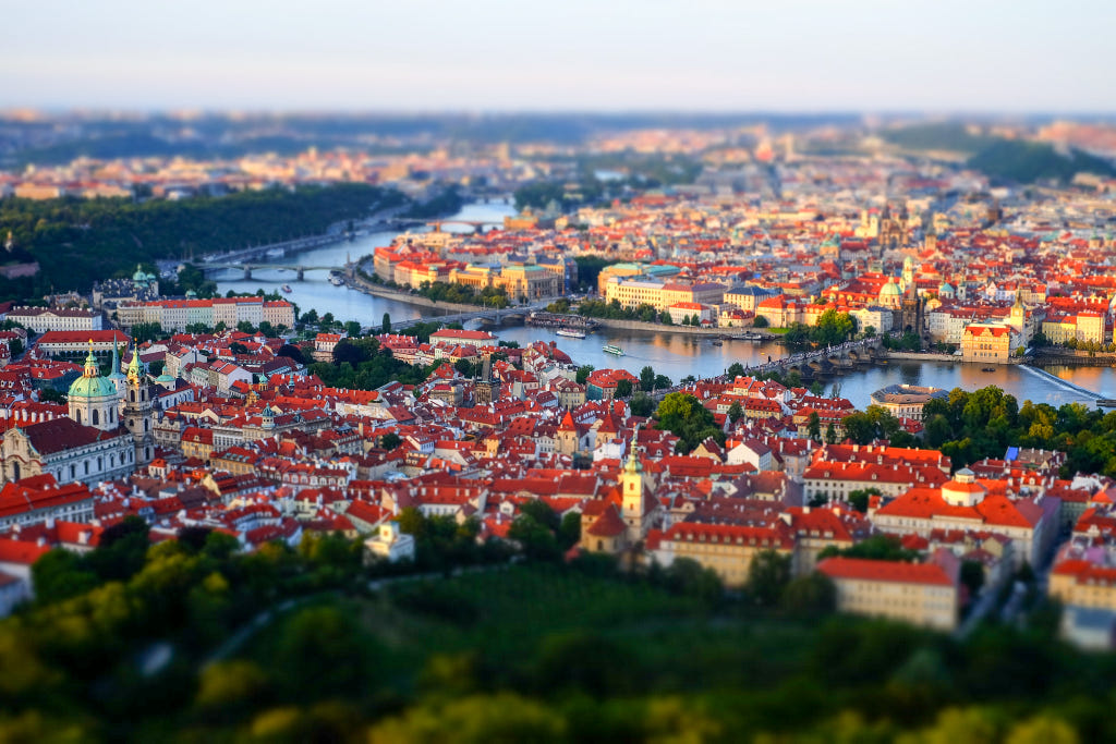 Girl with a mirror by Jerzy Górecki | 500px