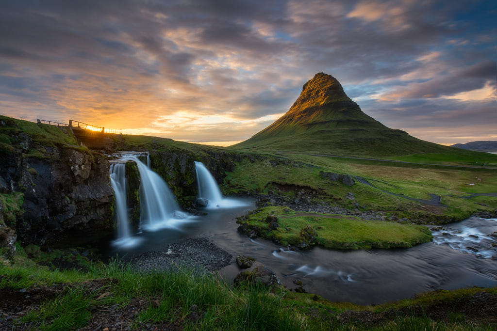 Sensual Figures Pose in Bathroom, Embodying Femininity and Grace ...