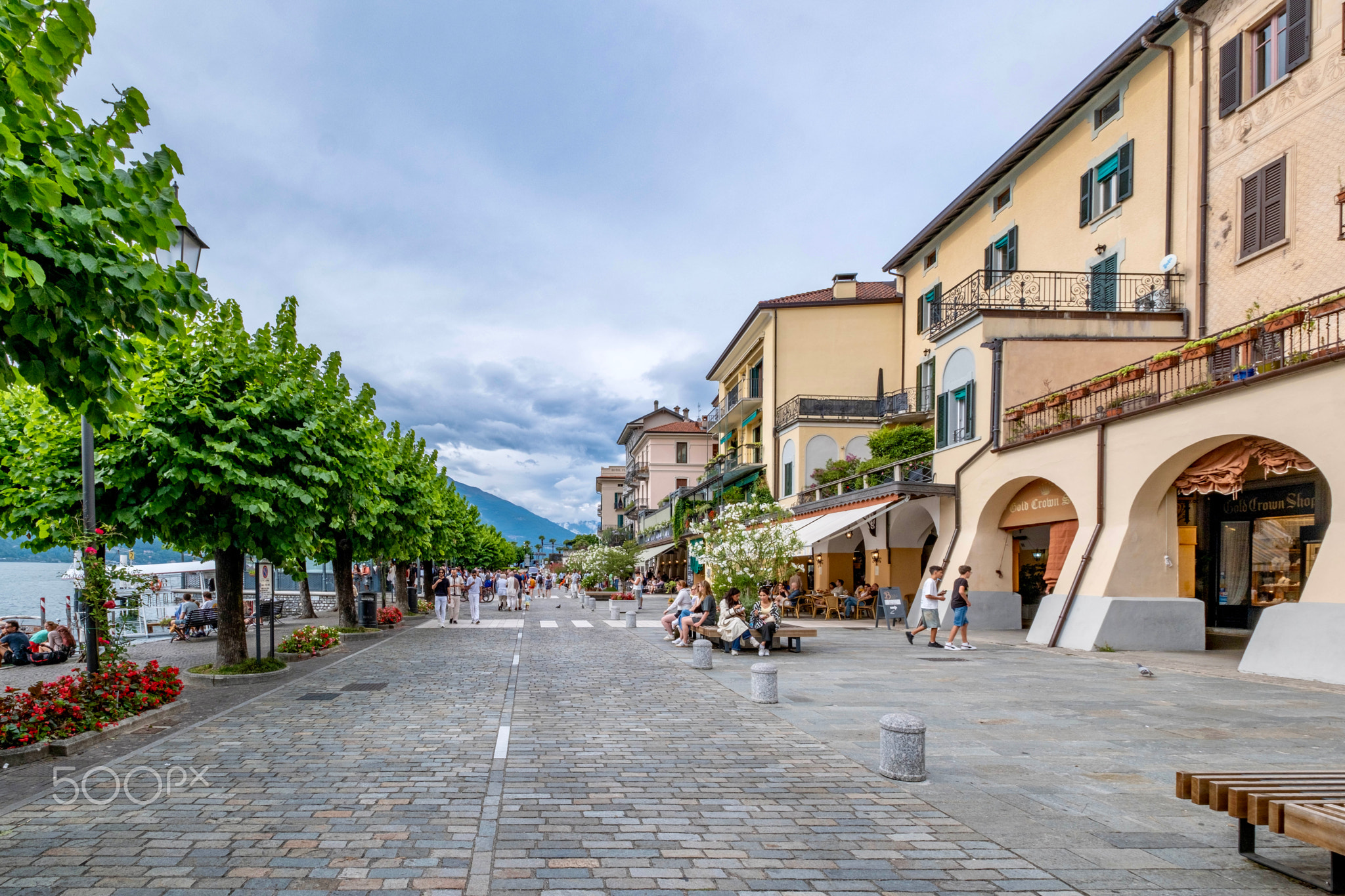in the center of Bellaggio by Martina | 500px