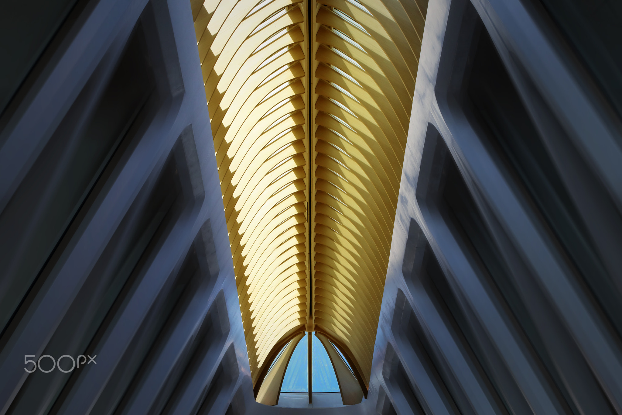 Architectural Curves Symbolize Modernity and Innovation | city photo by ...