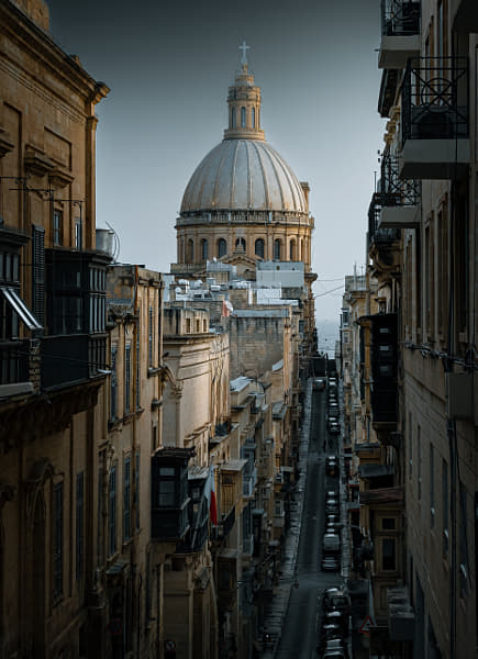 Ancient Alleyway Ascends Symbolizing History and Perspective | city ...