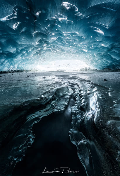 Ice Cave Formation Revealing Ethereal Beauty and Nature's Majesty ...