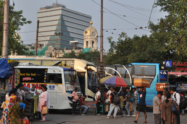Cityscape Bustle Showcasing Urban Dynamics | city photo by Debmalya ...