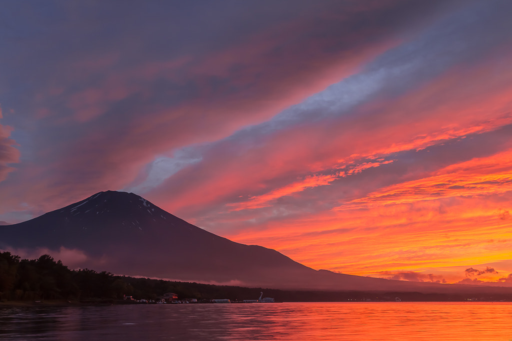 Amazing sunset - Mt.Fuji by Hiro Naito / 500px
