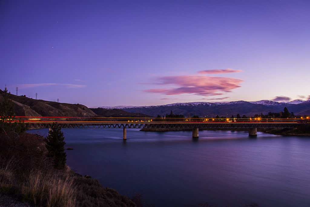 Cromwell Bridge at dusk by Revolver Imaging / 500px