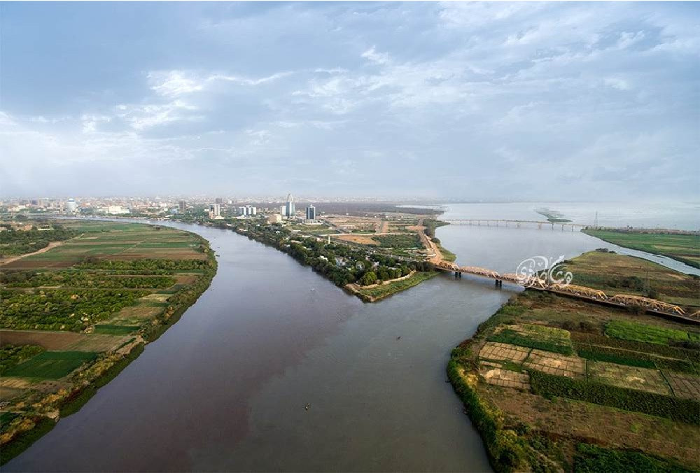 BLUE NILE MEETS WHITE NILE by mohdelzain / 500px