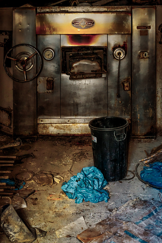Panadería abandonada - Abandoned bakery by Jordi Fernández / 500px