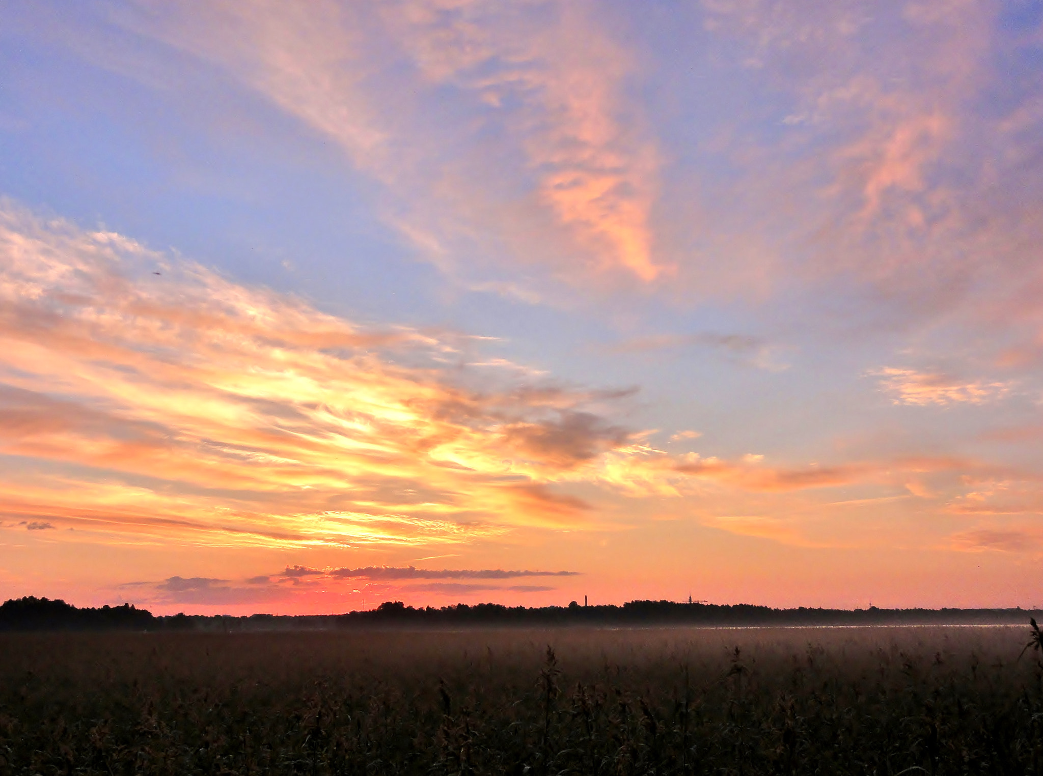 WARM SKY by ARI IGNATIUS / 500px