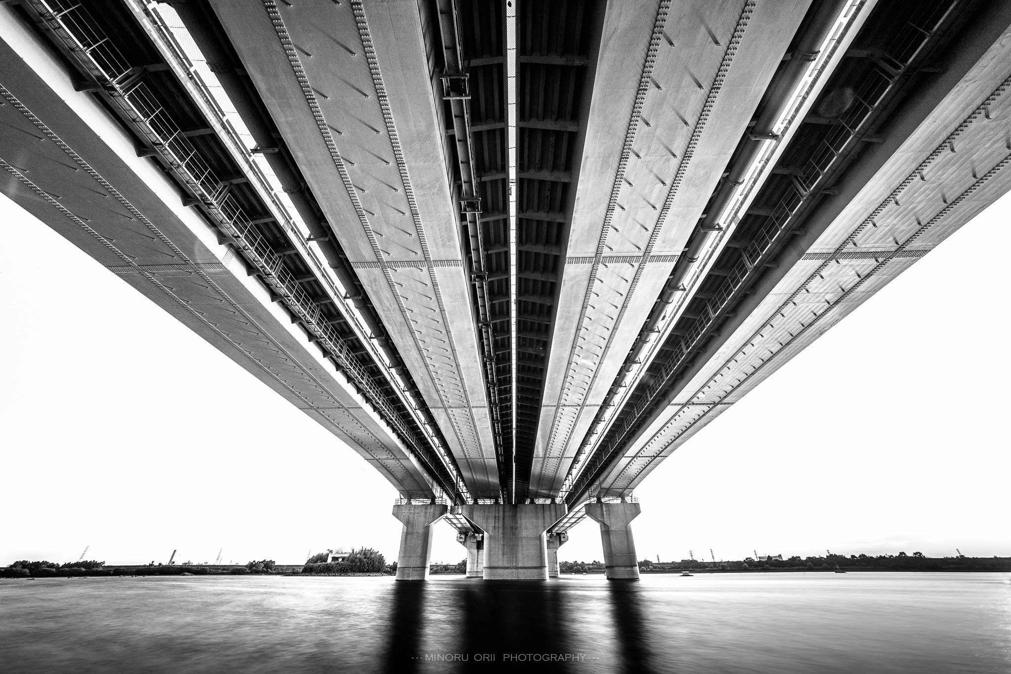 Monochrome symmetry bridge by Minoru Orii - Photo 121440779 / 500px