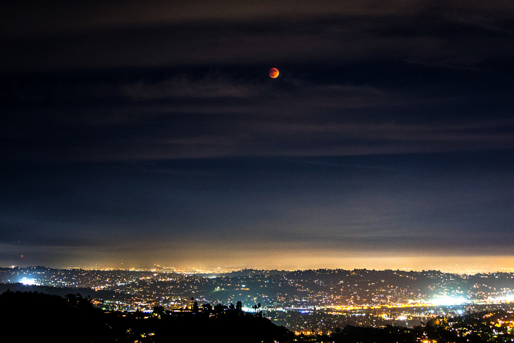Super Blood Moon over Los Angeles by Navid Baraty / 500px