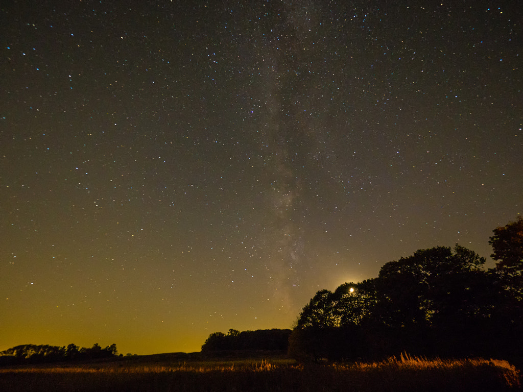 Milky Way Moon by Phillip Gibson / 500px
