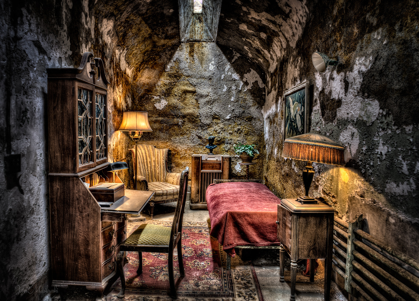 Al Capone's Cell at Eastern State Penitentiary in Philadelphia ...
