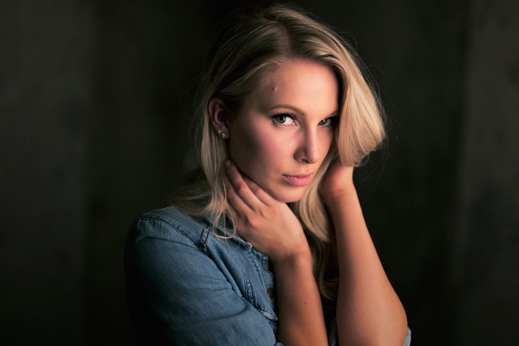 The incredible Gia Lynn in The Photo Fiends basement. Lit with his diy ...