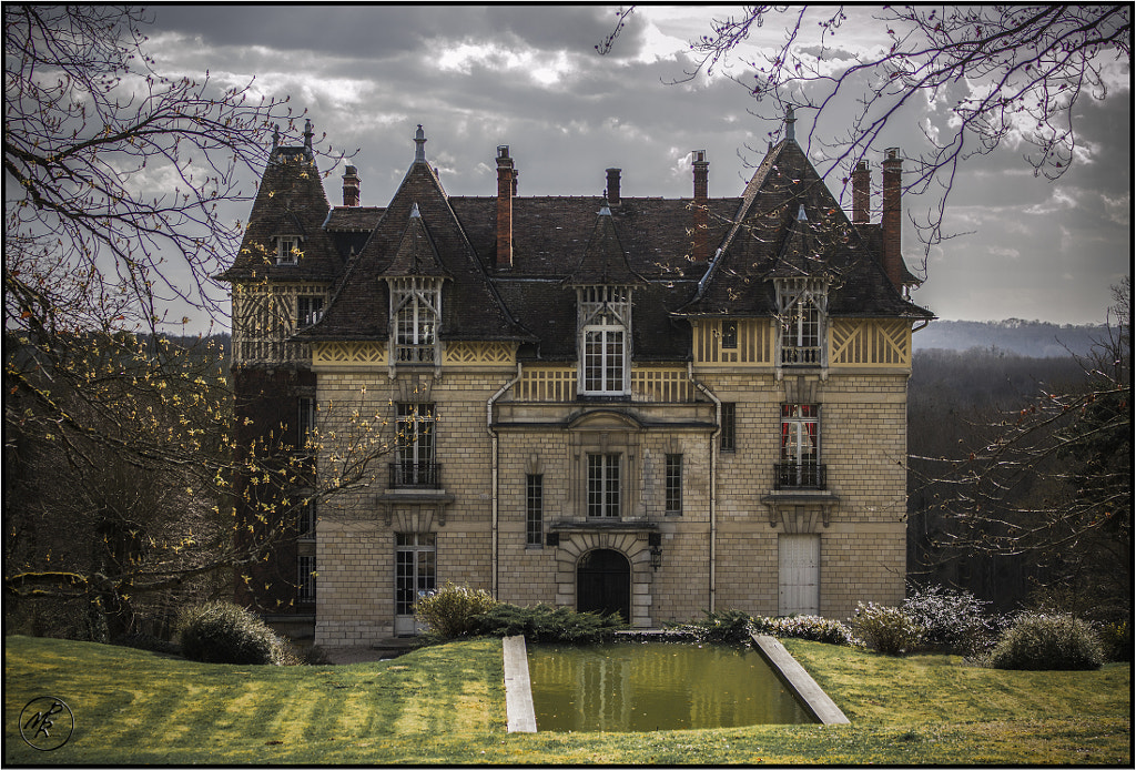 Castle of Bellevue , Château de Bellevue by Magali Ptak ...