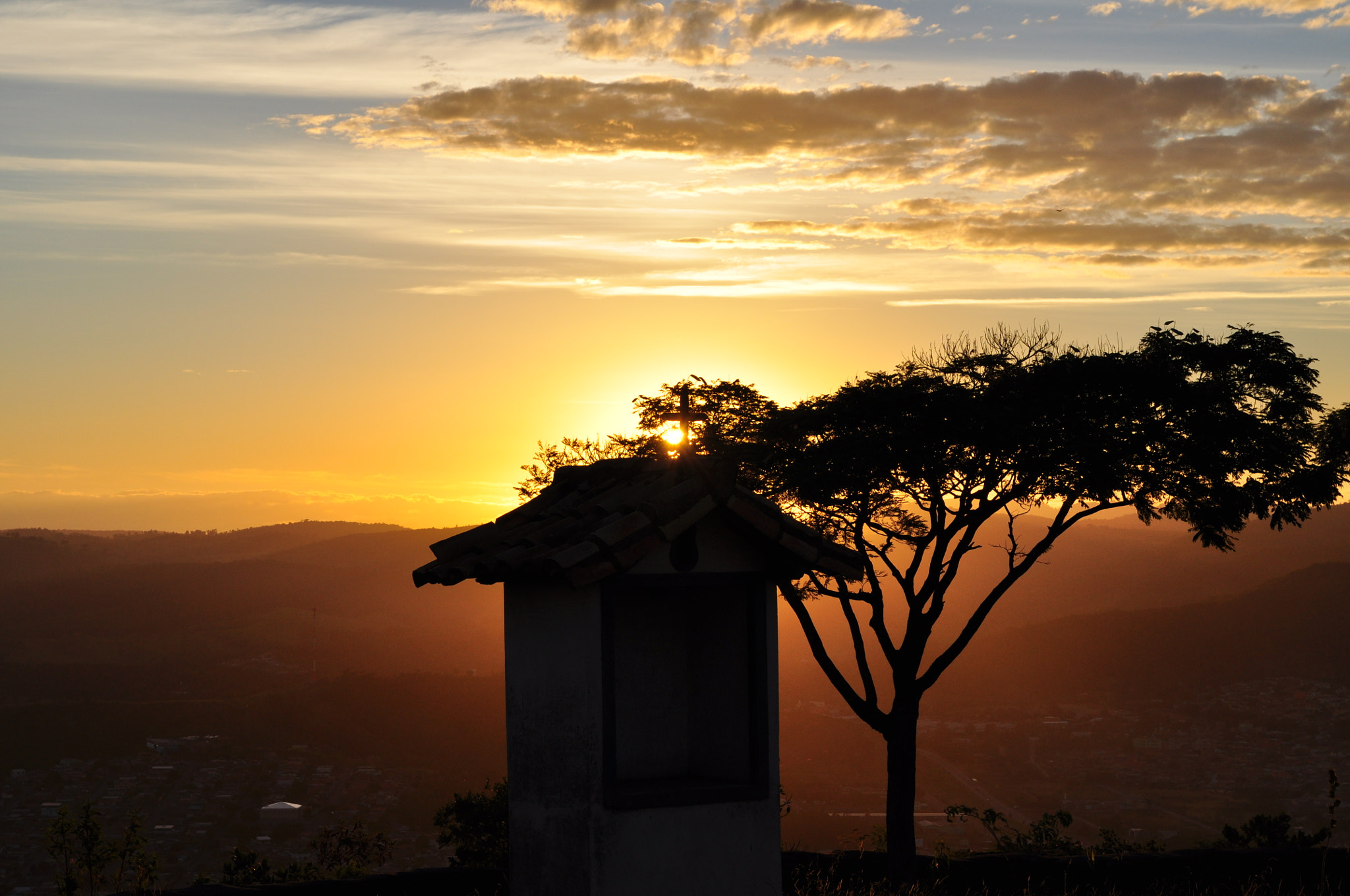 Oratório do Bonfim - Itaúna/MG by Alexander Lago Amin Oliveira / 500px