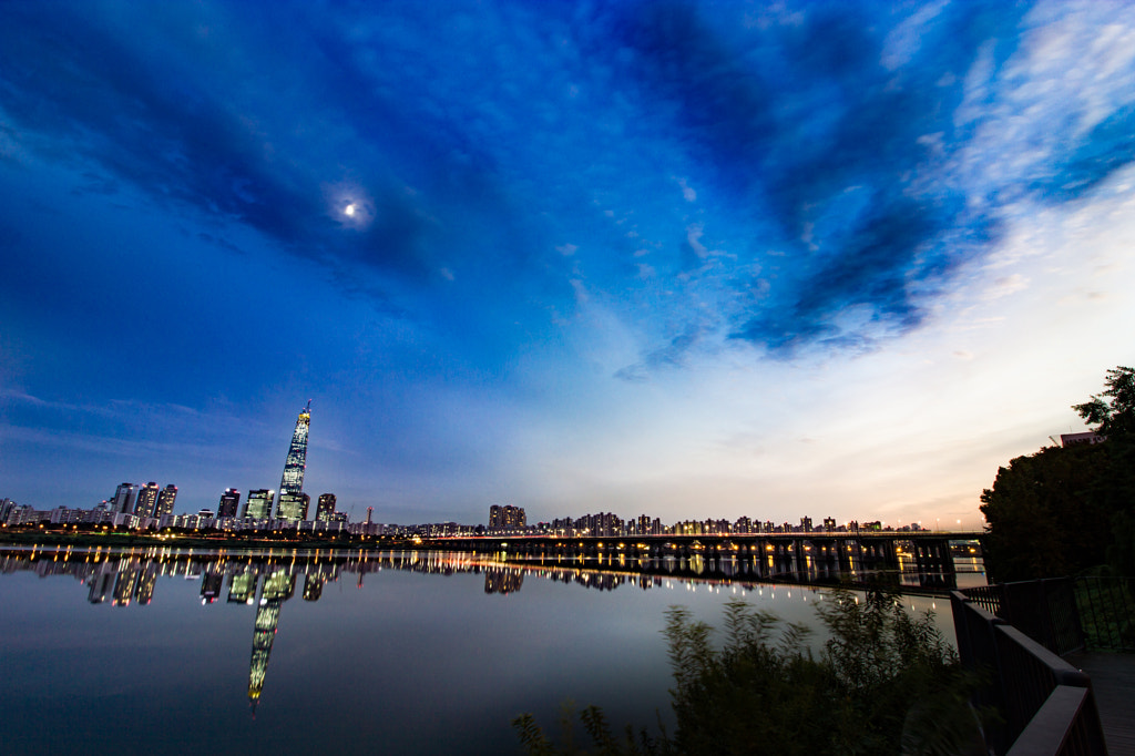 Lotte world tower in Jamsil by Jongjin Lee / 500px