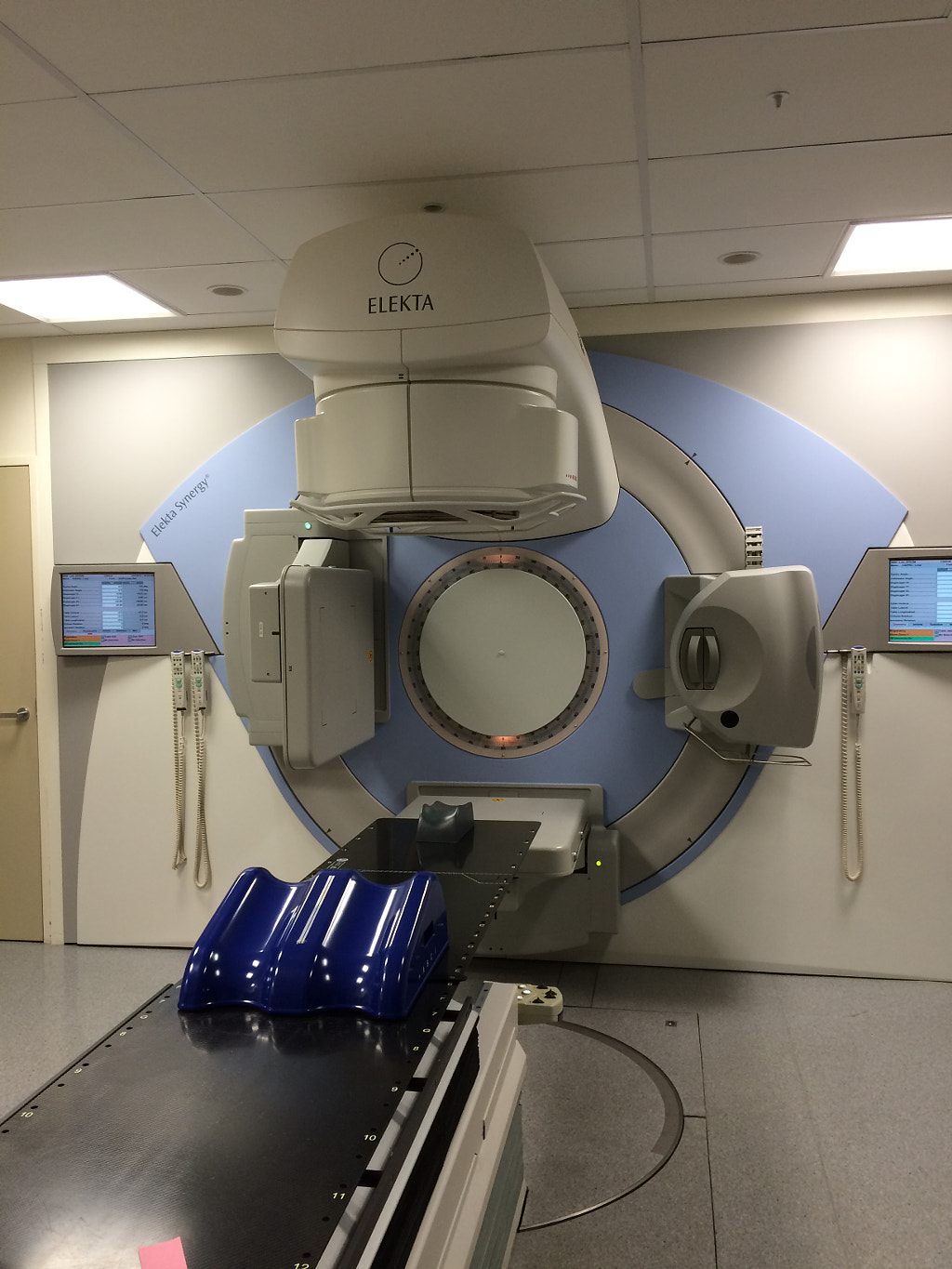 External Beam Radiation and CT Scanner by Luigi Cappel / 500px