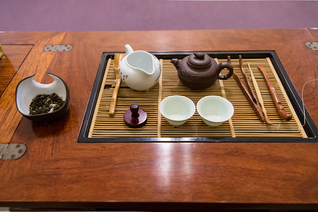 Tea Ware exhibition in Tea Ware Museum by Earnest Tse / 500px