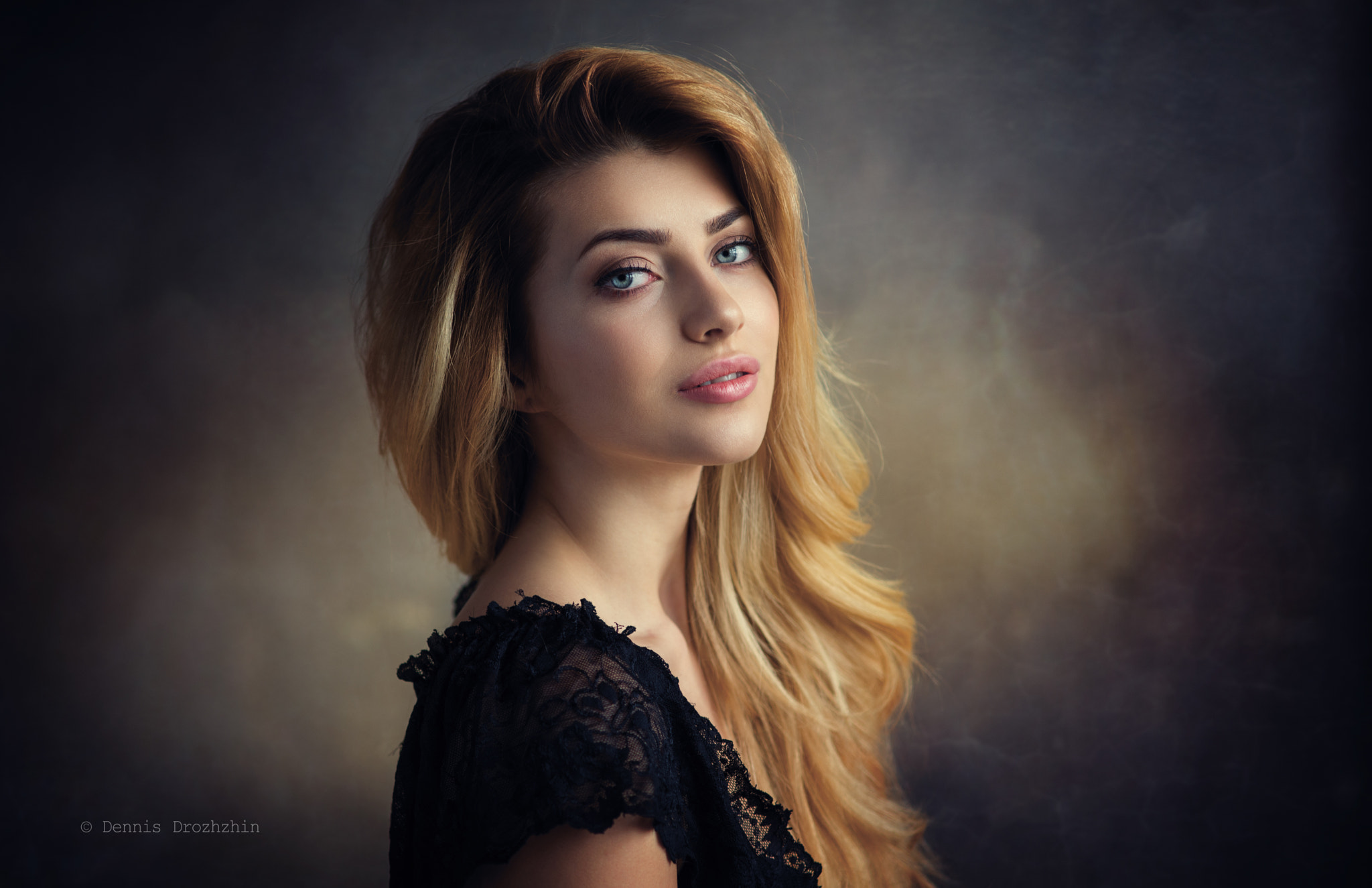 Anna by Dennis Drozhzhin / 500px