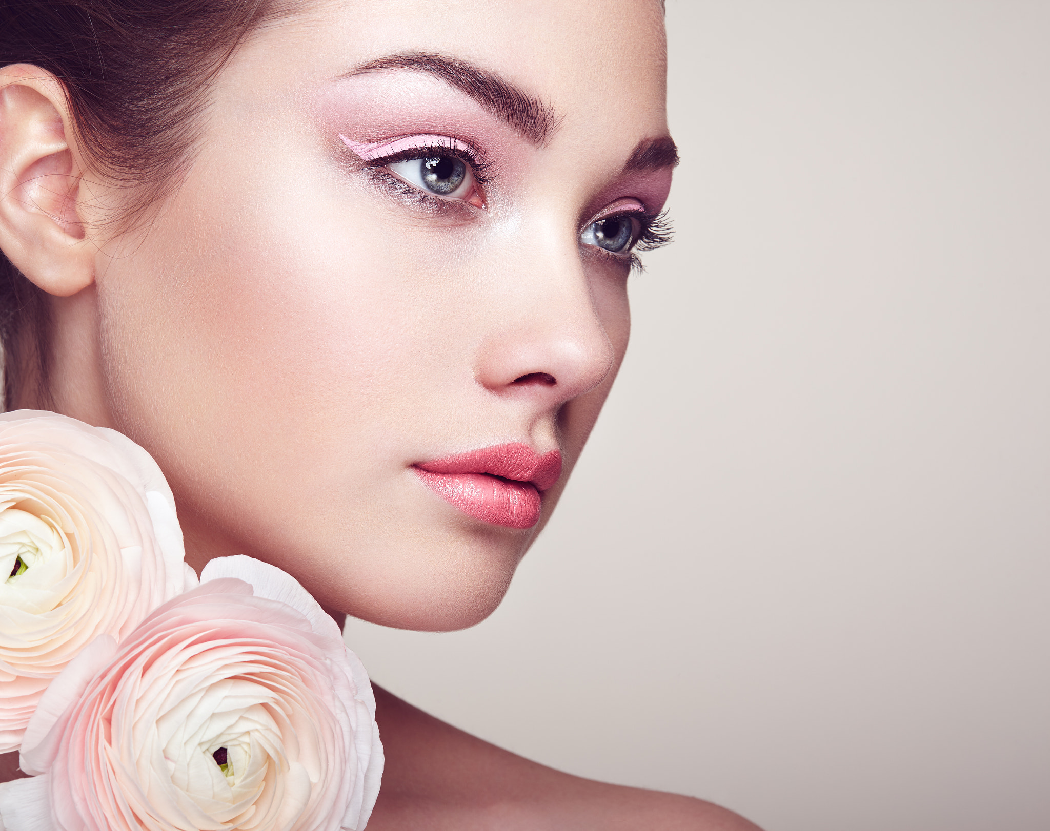 Portrait of beautiful young woman with flowers by Oleg Gekman / 500px