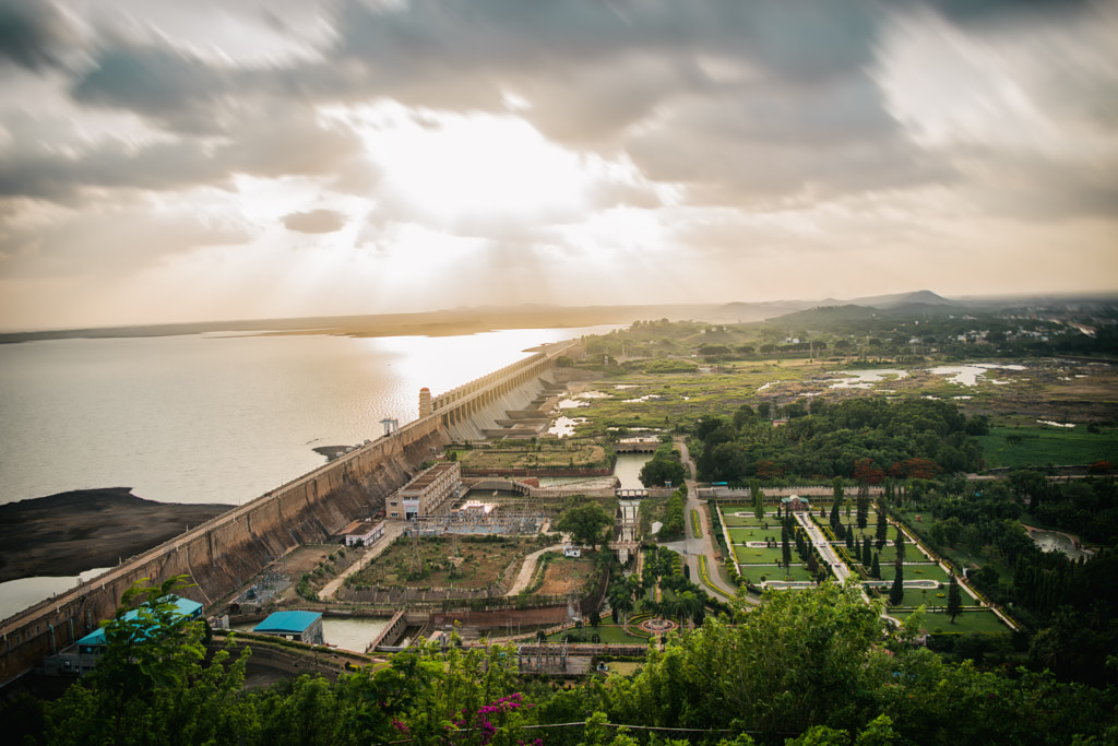 Dam by Situ Gupta / 500px