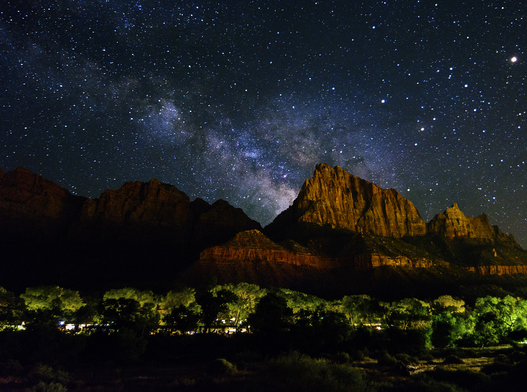 Milky Way rising over the Watchman by Benjamin Schaefer / 500px