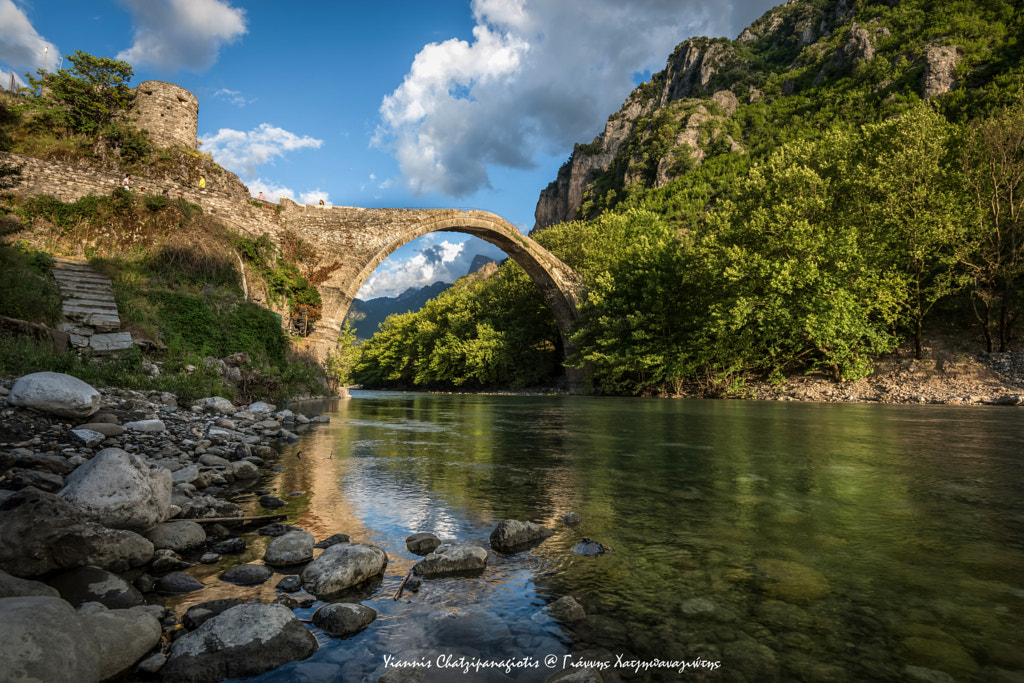 The old bridge of Konitsa by Yiannis Chatzipanagiotis / 500px