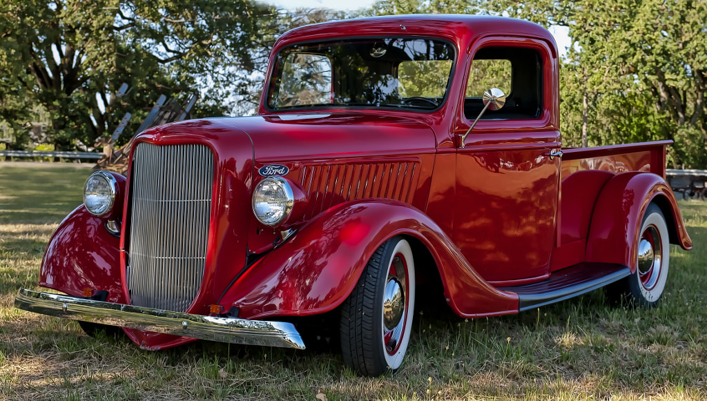 Old Ford Truck by Richard Small / 500px