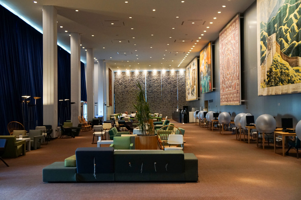 Interior space of the UN headquarters by Mao Gai / 500px
