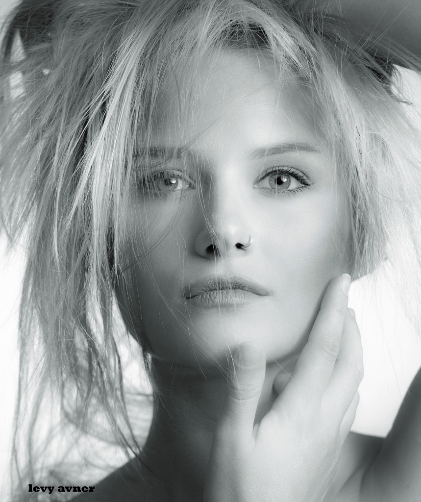 karin by avner levy / 500px