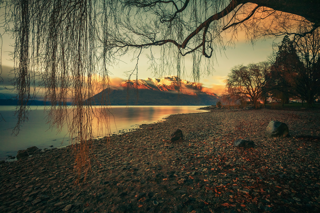 Morning in Queenstown by Ronnie Li / 500px