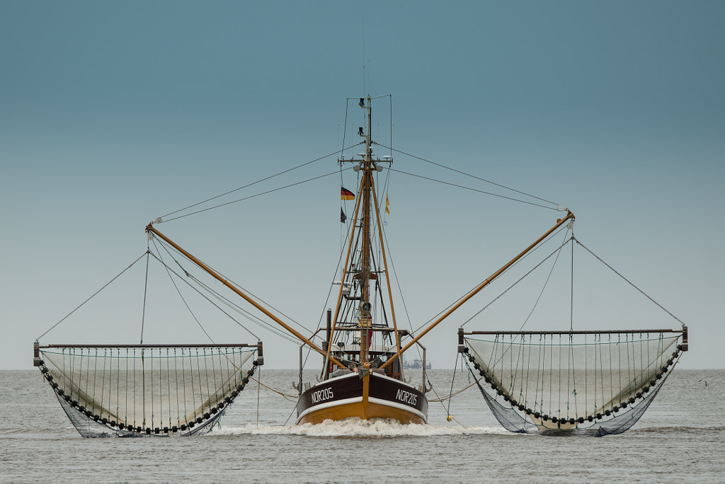 Kutter in der Nordsee by Albert Wegmann / 500px