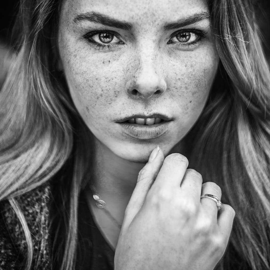 Denise by Daria Pitak / 500px