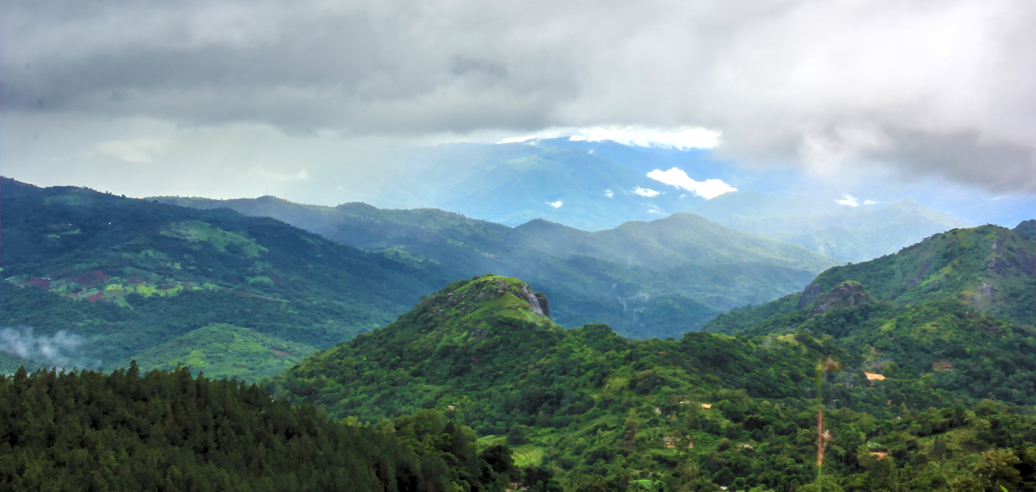 Knuckles Mountain Range by Primal Wijesekera / 500px