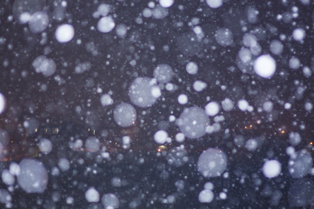 late night snow by Alina Vilchenko / 500px