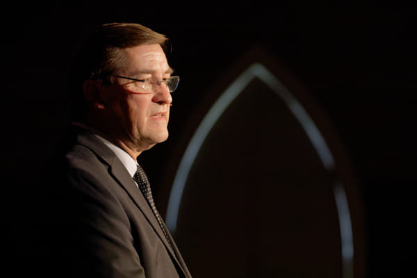 Andy Ray preaching at the Invitation by Tom Wicker | 500px