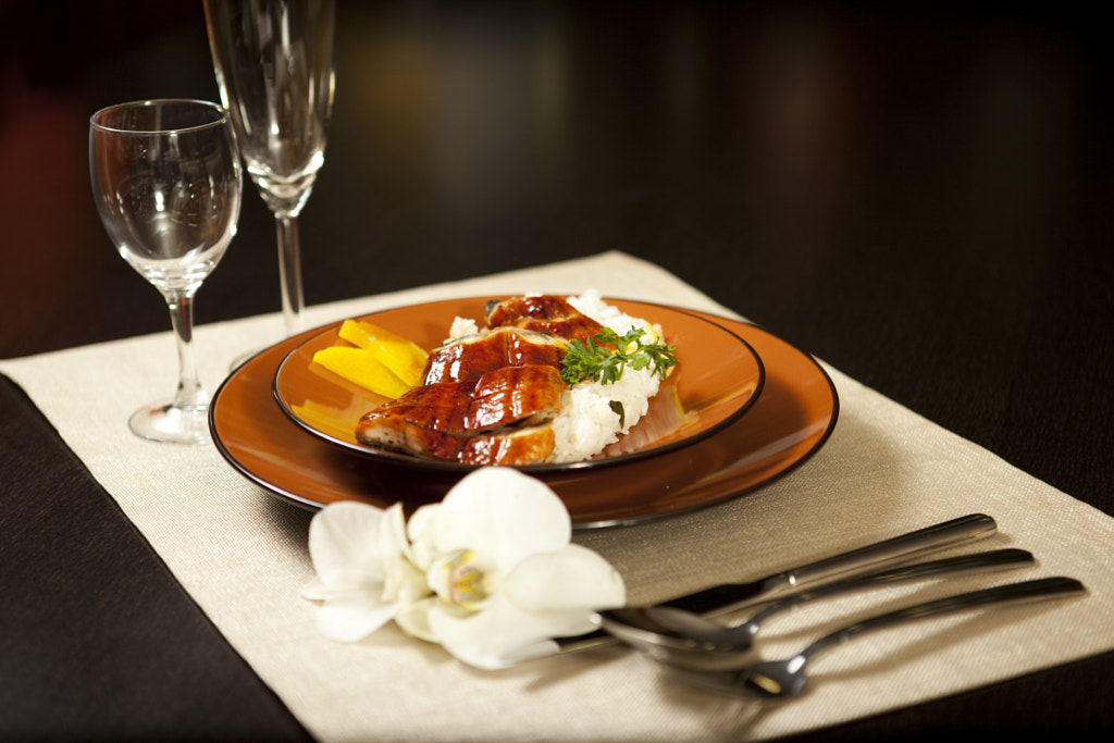 Plate on table by Marina Vetrova / 500px