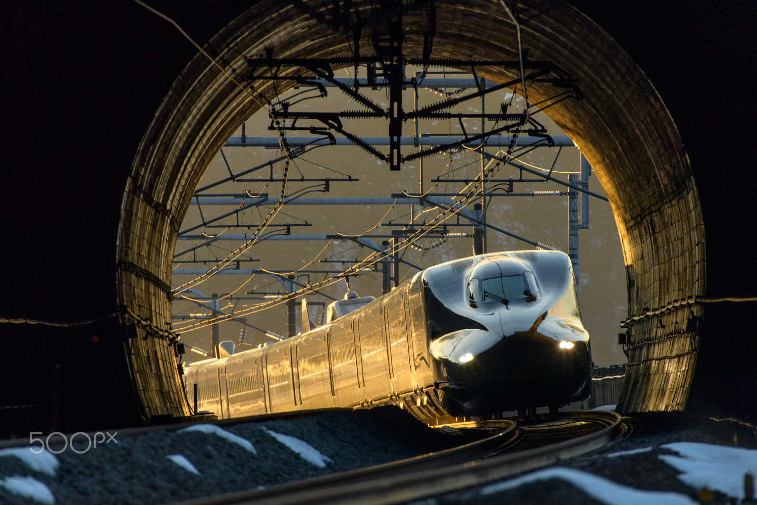 Shining train by Comyu Matsuoka / 500px