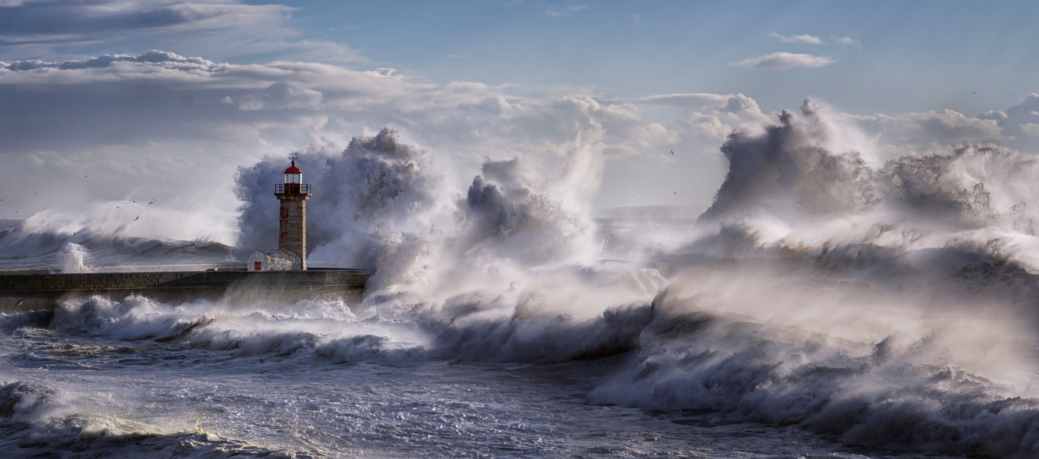 Oceanic Wave by Eduardo Teixeira de Sousa / 500px