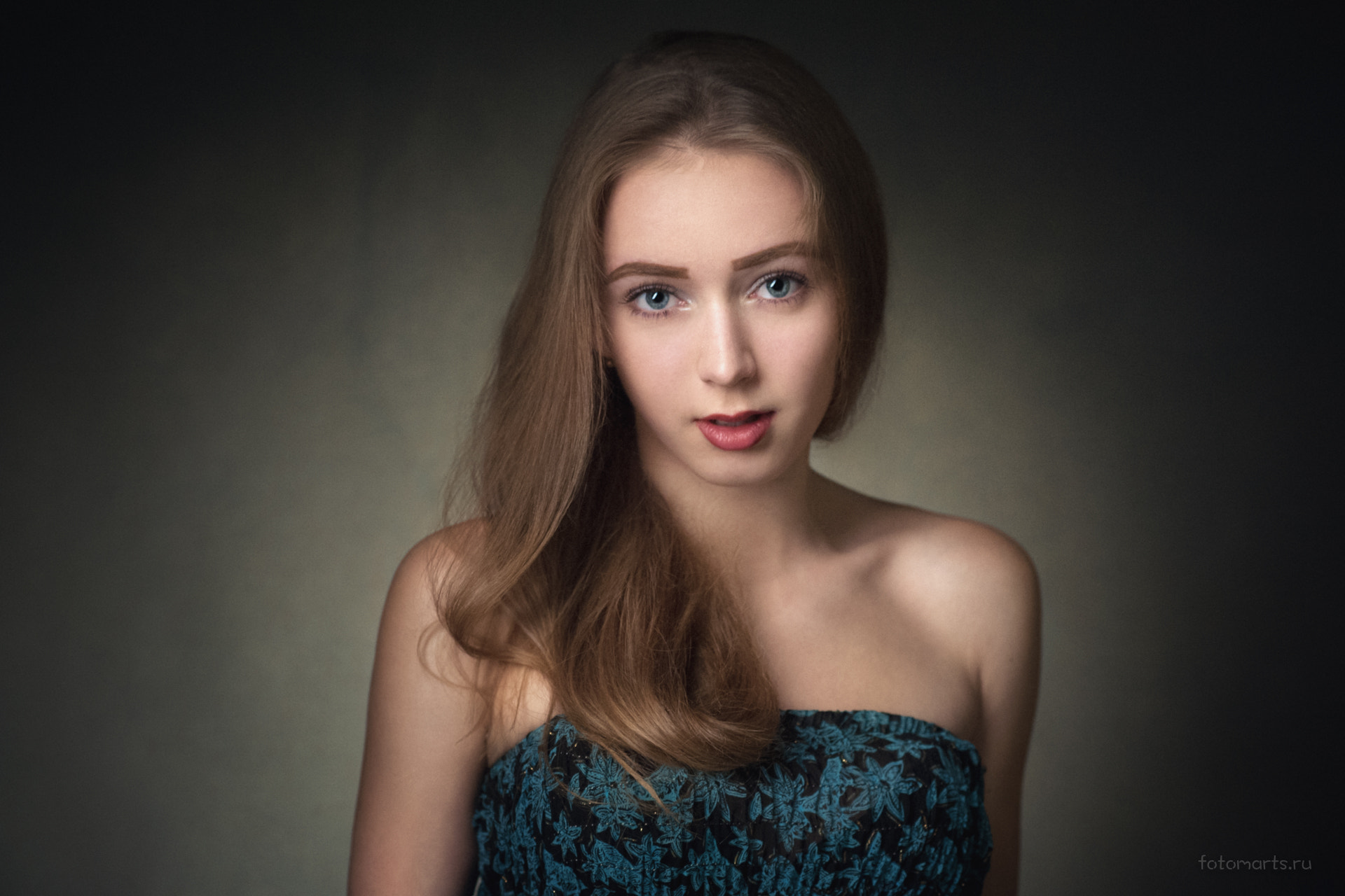 Vika by Sergey Martynov / 500px