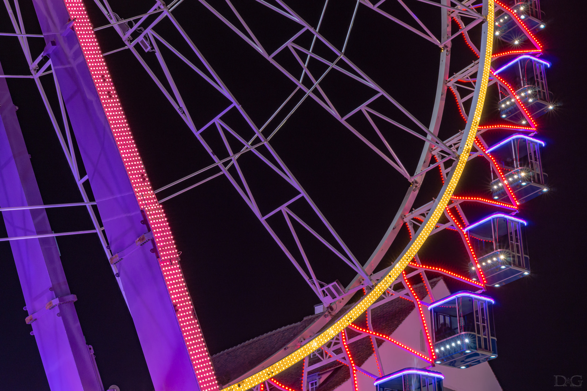 Vibrant Ferris Wheel at Night | events photo by Giger Daniel | 500px