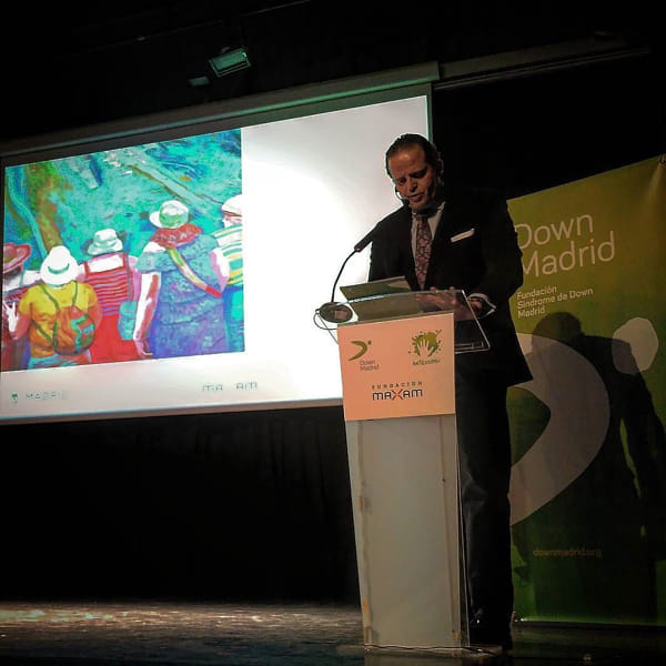 Speaker at a Professional Conference | events photo by José Manuel ...
