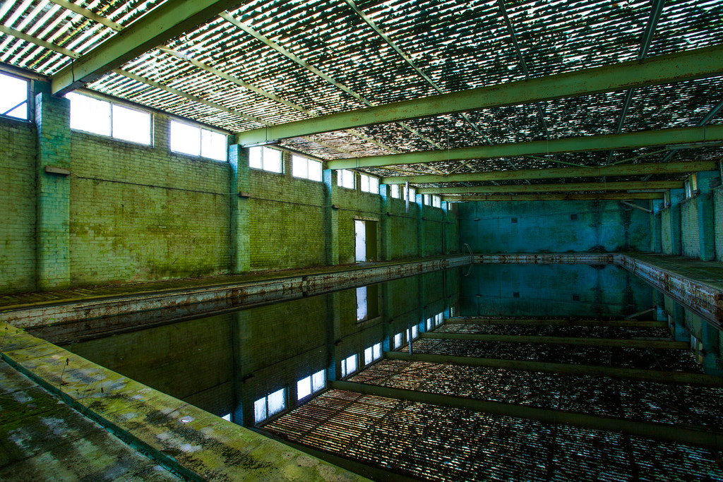 abandoned swimming pool by Matt Allen / 500px
