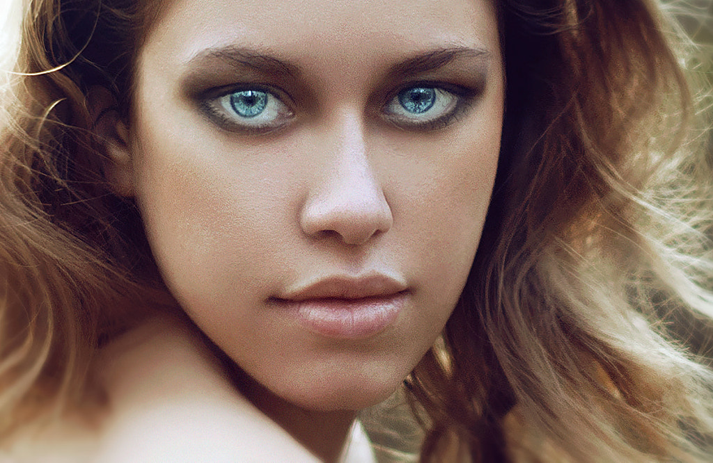 Anastasia by Kerry Moore / 500px