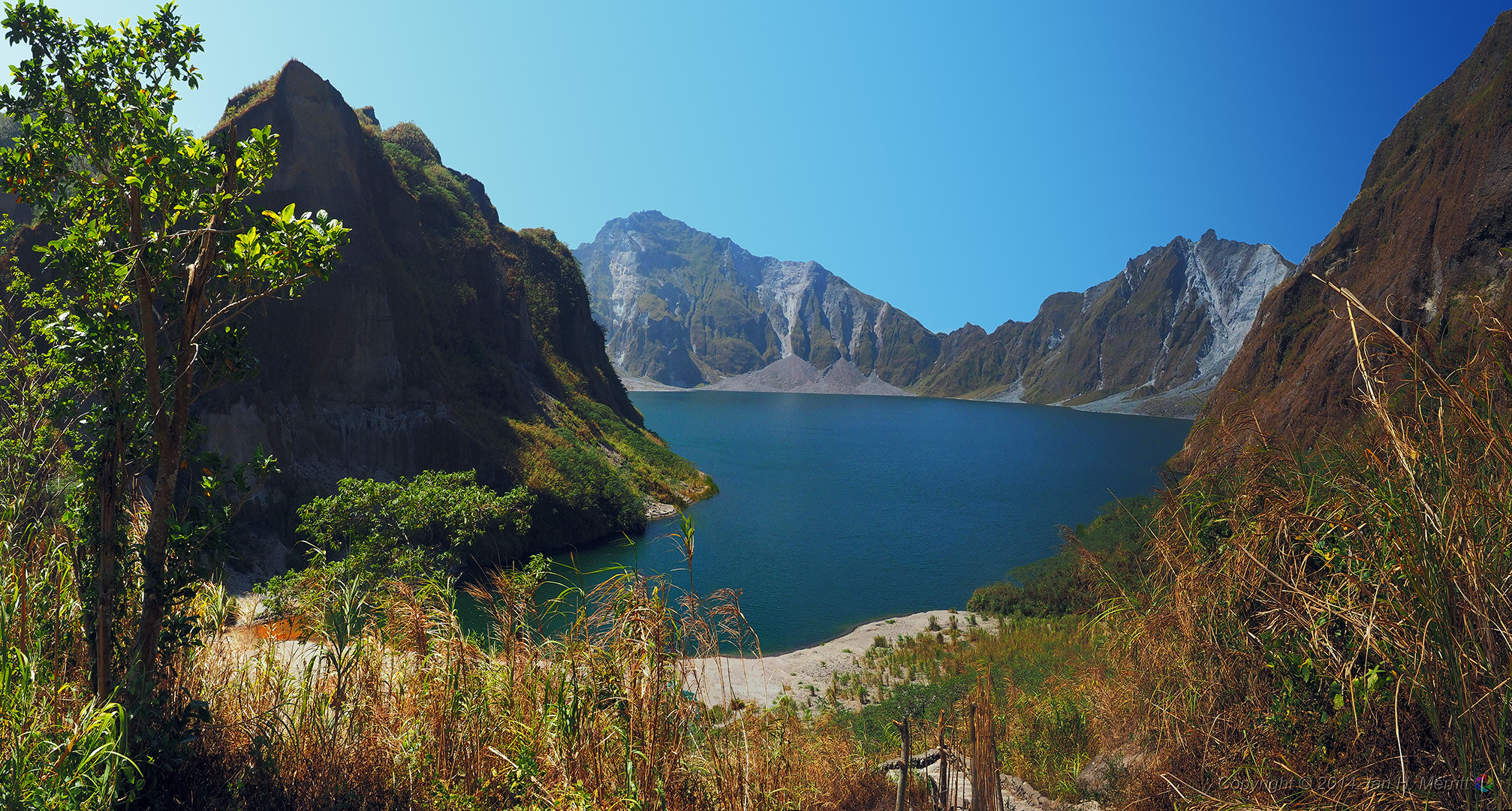 Mt. Pinatubo Crater/Lake by Ian Merritt / 500px