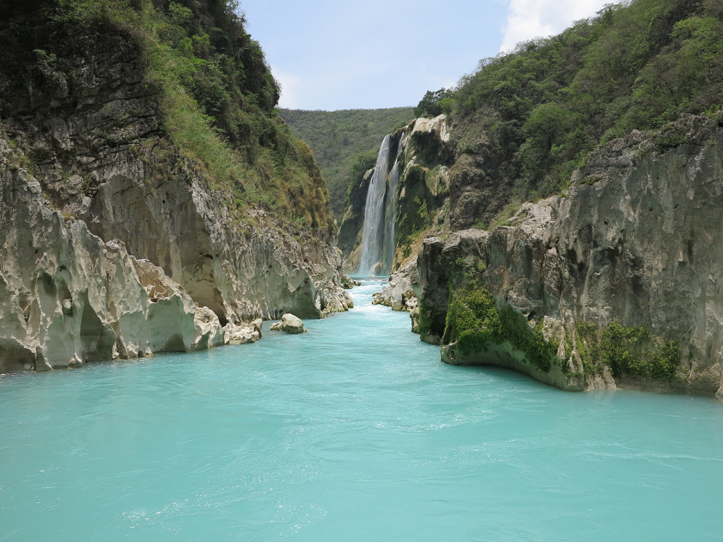 Cascada el Tamul San Luis Potosí México by Raul Limon / 500px
