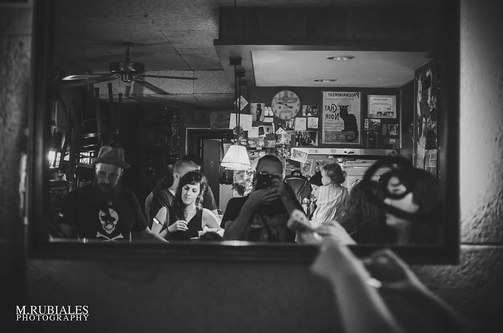 Tras el reflejo by Manuel Rubiales Merlos / 500px