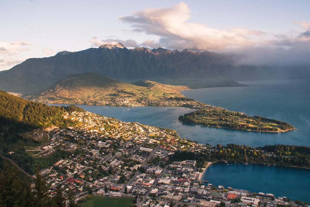 sunset above Queenstown by Philipp Groppe / 500px