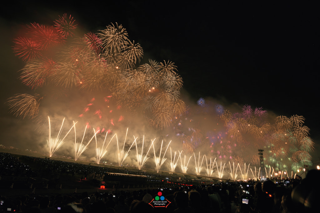 Beautiful Japanese Fireworks by Masaki Hani / 500px